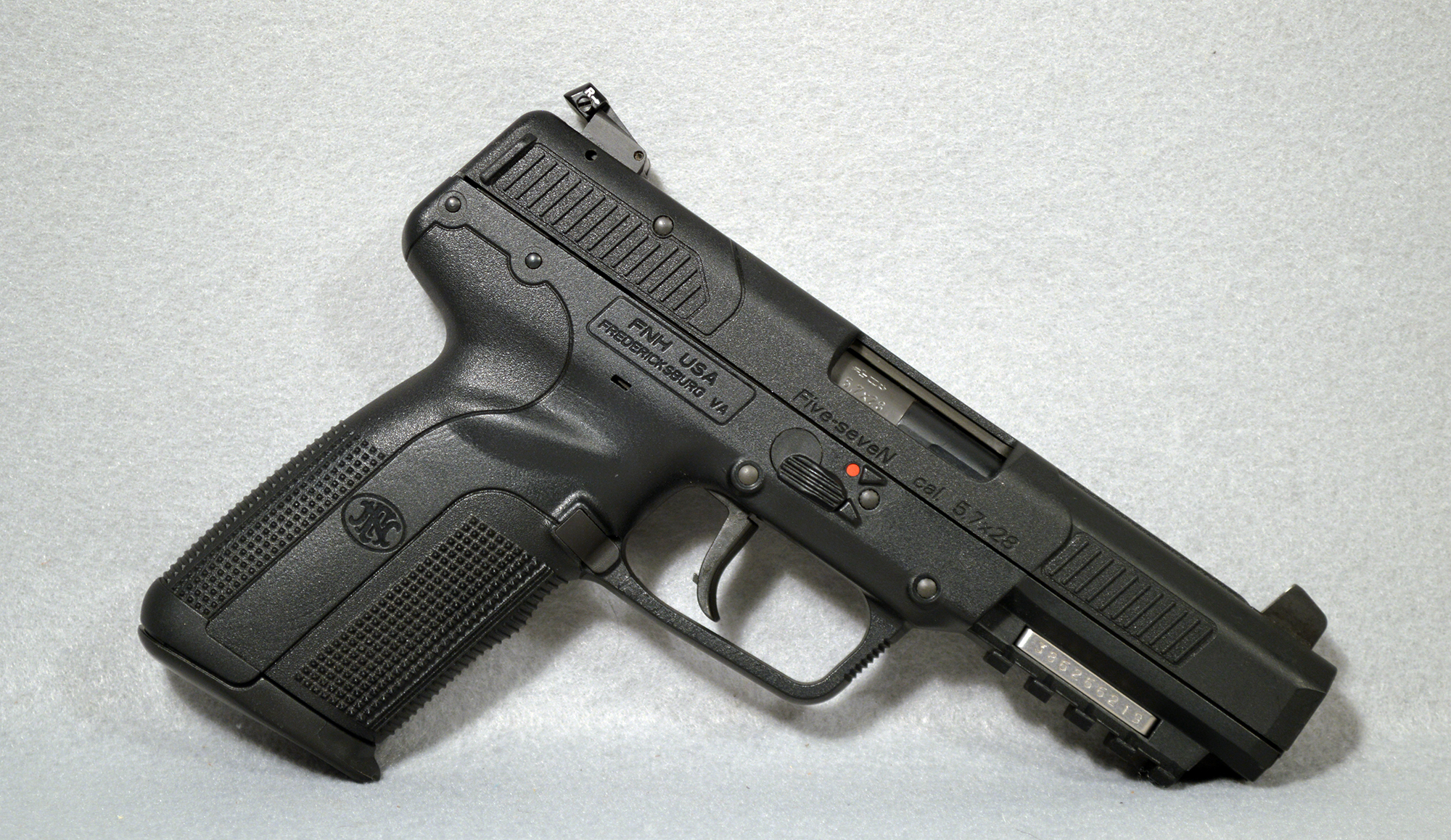 FN ~ Five-seveN ~ 5.7x28mm | Bass Pro Shops